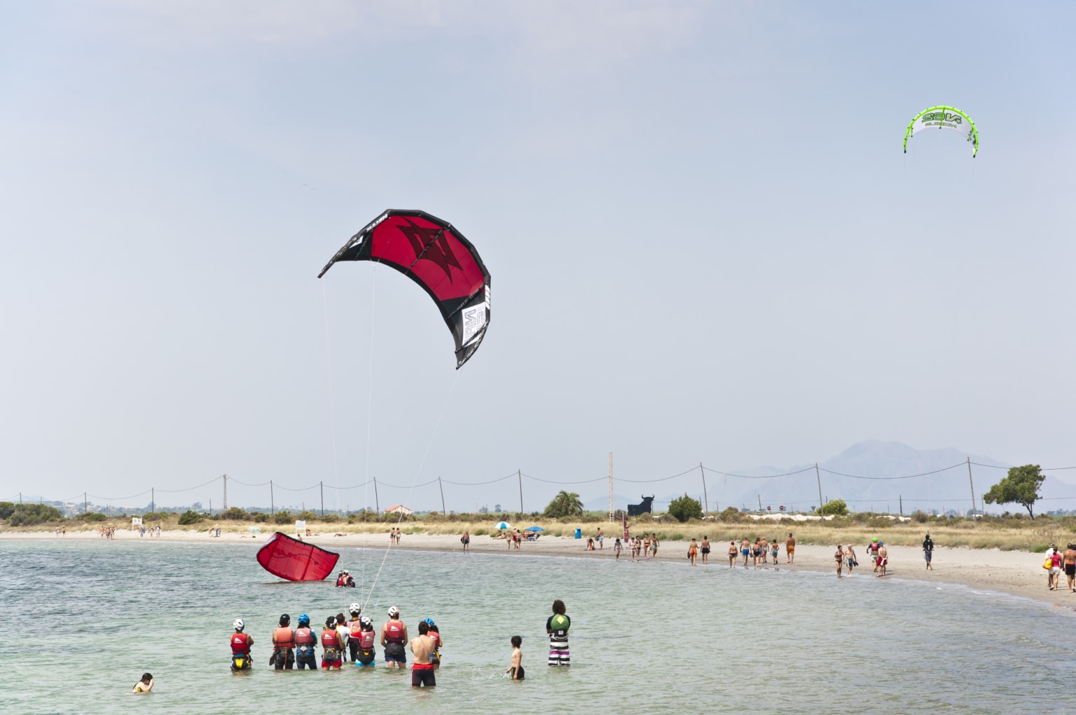 Kitesurfen lernen: Das 1x1 für Anfänger + 5 Tipps » lernen.net