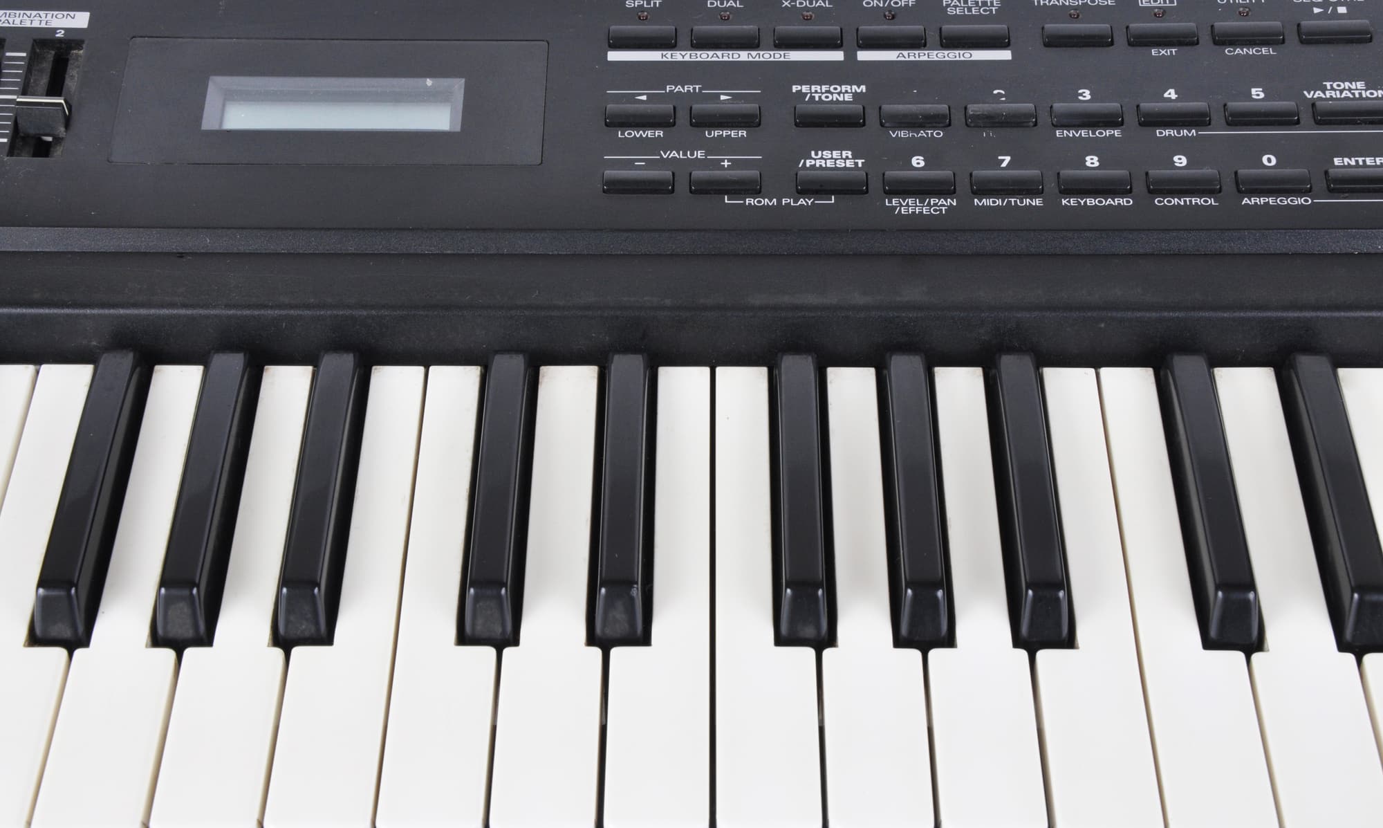 Keyboard spielen lernen: Das 1x1 für die ersten Schritte » lernen.net