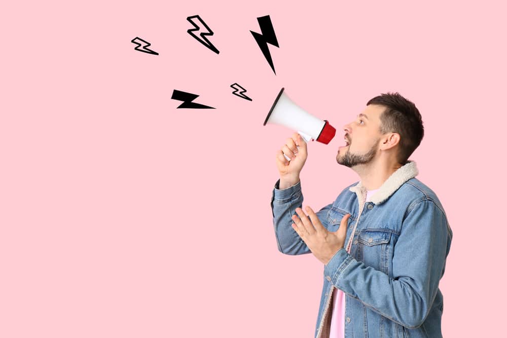 Stottern: 4 Ursachen und 7 Tipps für Kinder & Erwachsene