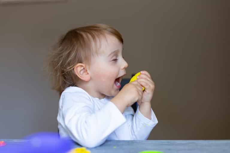 Knete selber machen: 4 Vorteile, 4 Tipps & 3 Rezepte » lernen.net