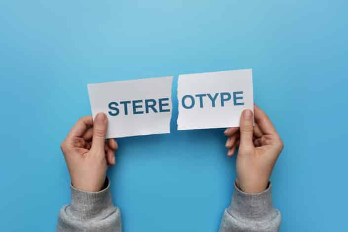 Stereotype: Definition, 4 Beispiele & 3 Tipps gegen Vorurteile