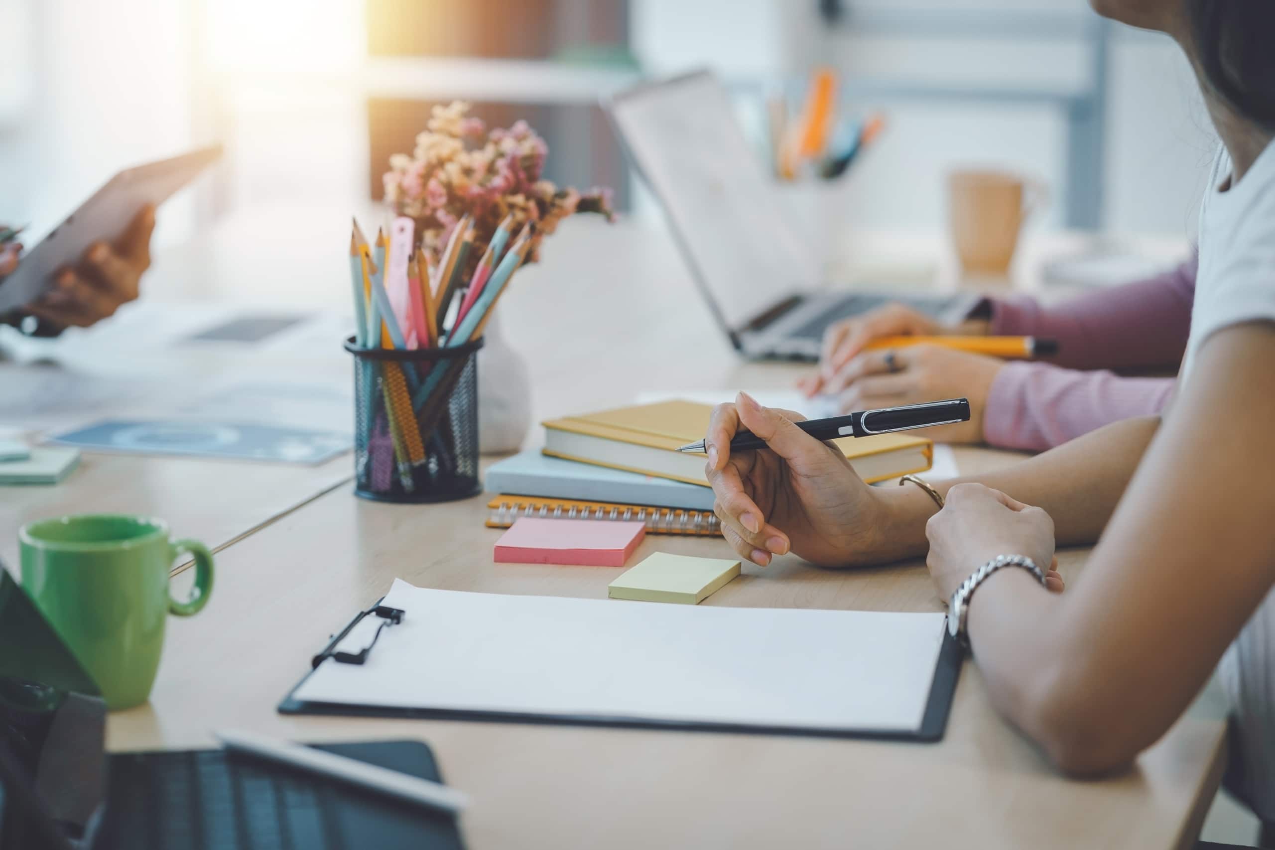 Protokoll schreiben: 4+14 Tipps zu Aufbau und Verfassen